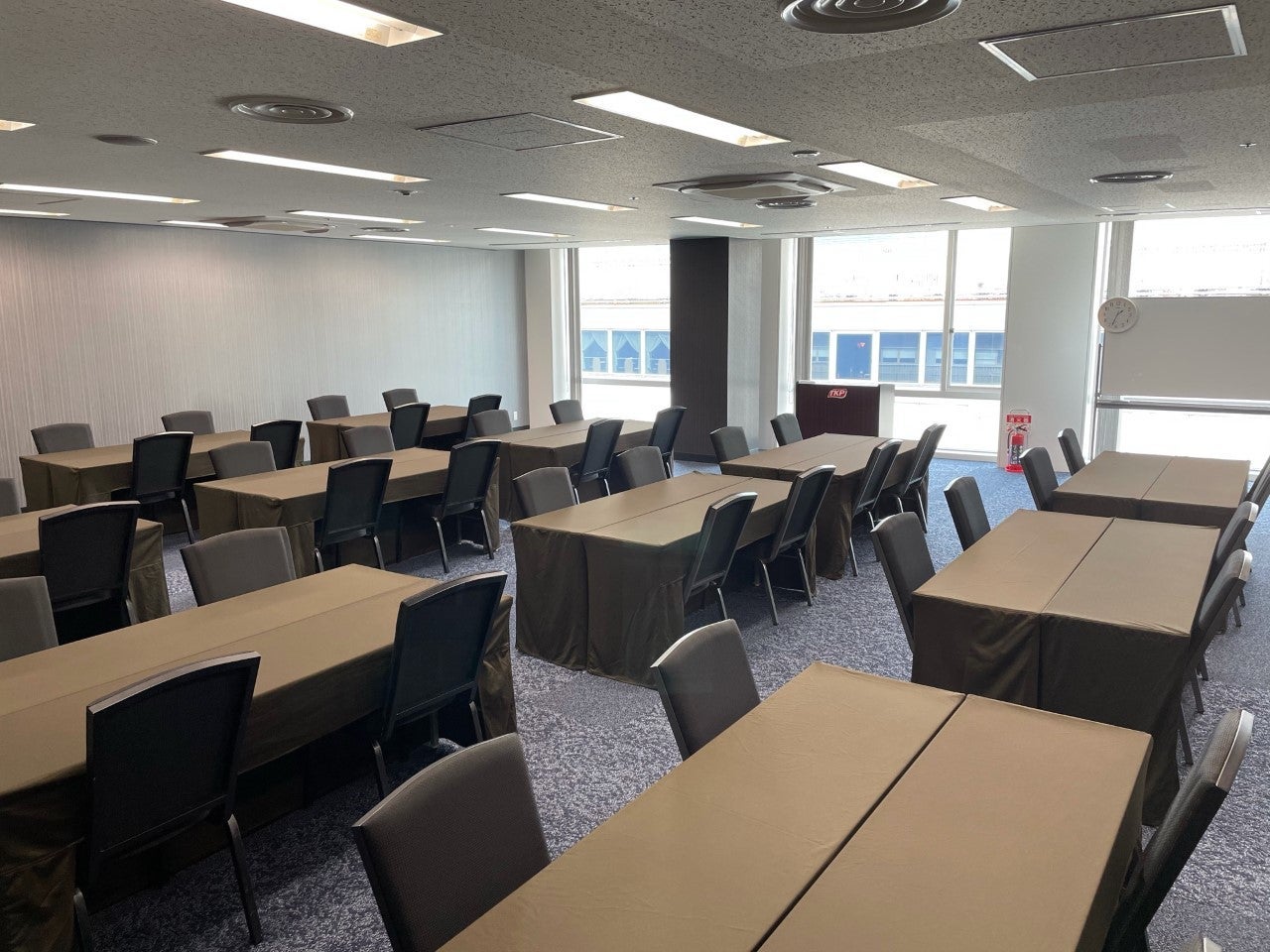 カンファレンスルーム9E